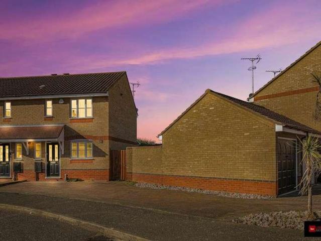2 bed house for sale