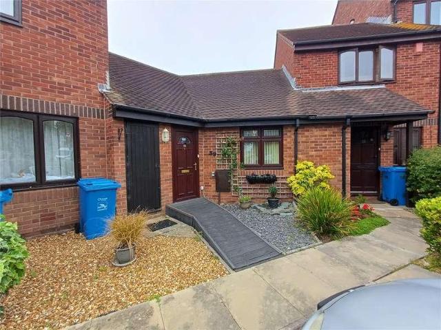 2 bed house for sale