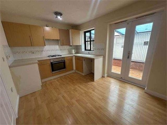 2 bed house for sale