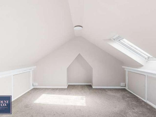 2 bed house for sale