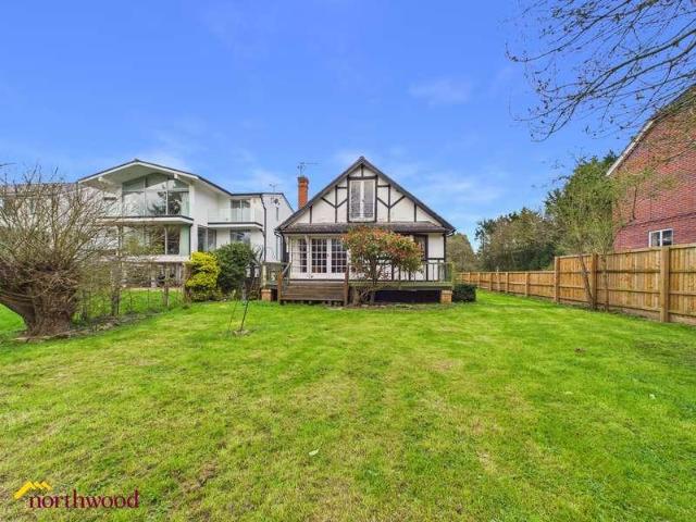 2 bed house for sale