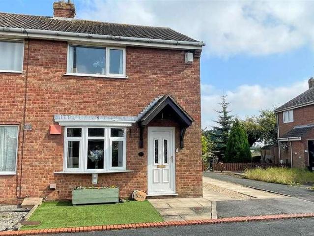 2 bed house for sale