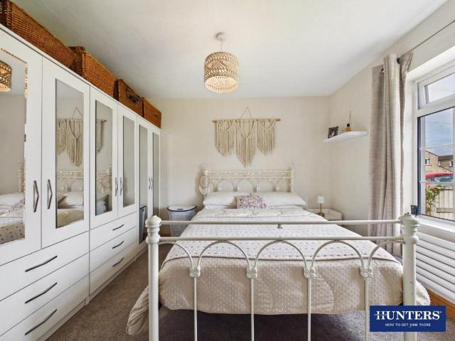 2 bed house for sale