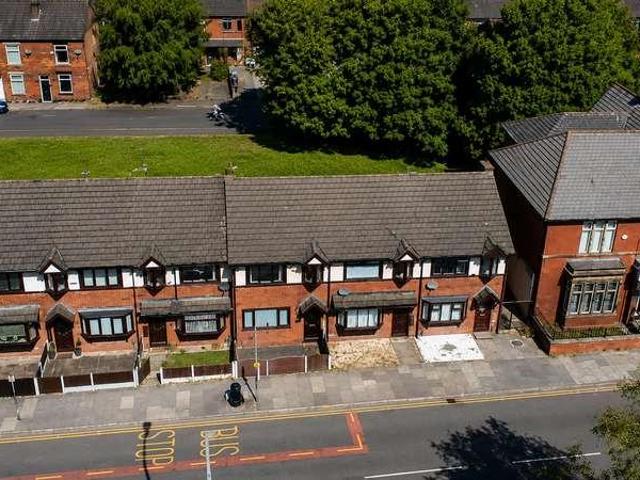 2 bed house for sale