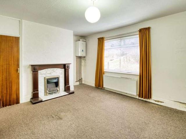 2 bed house for sale