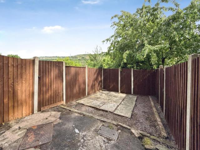2 bed house for sale