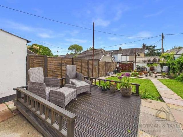 2 bed house for sale
