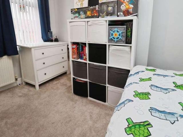 2 bed house for sale