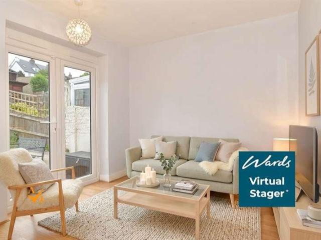 2 bed house for sale