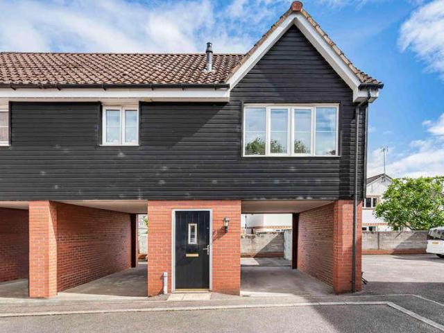 2 bed house for sale