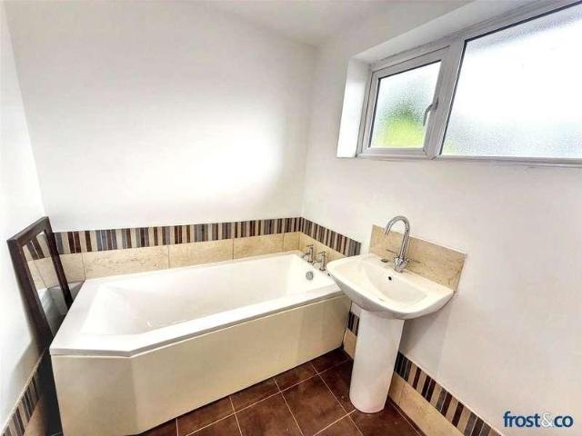 2 bed house for sale