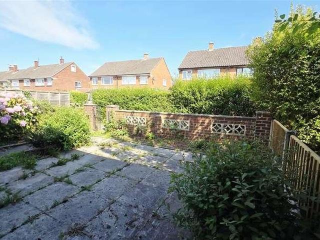 2 bed house for sale