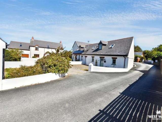 2 bed house for sale