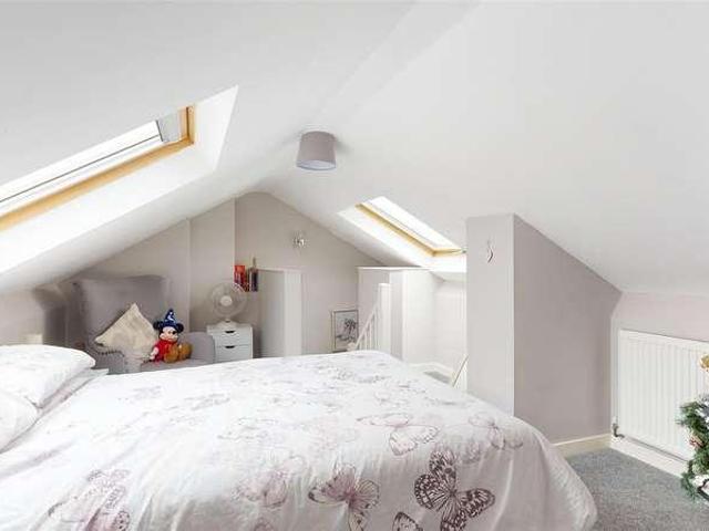 2 bed house for sale