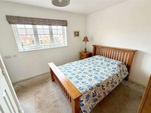 2 bed house for sale