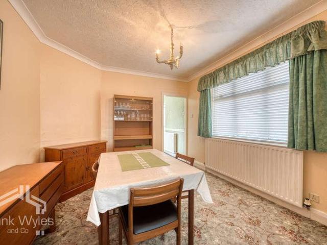 2 bed house for sale