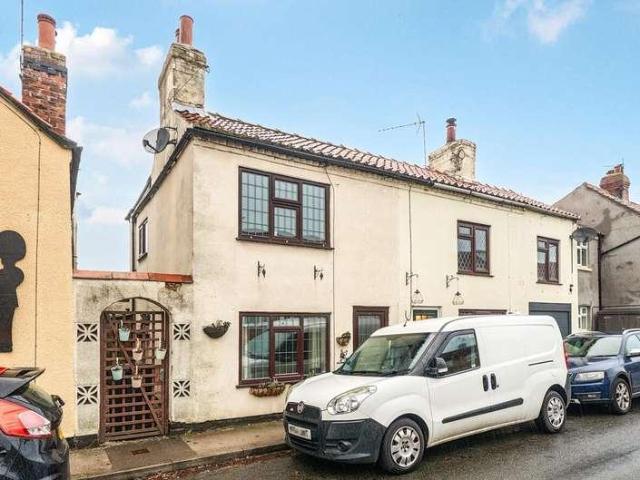 2 bed house for sale