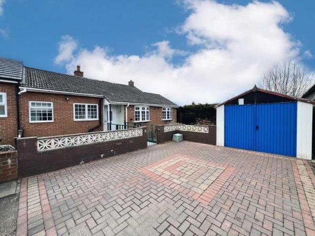 2 bed house for sale
