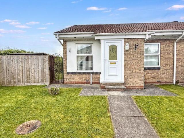 2 bed house for sale