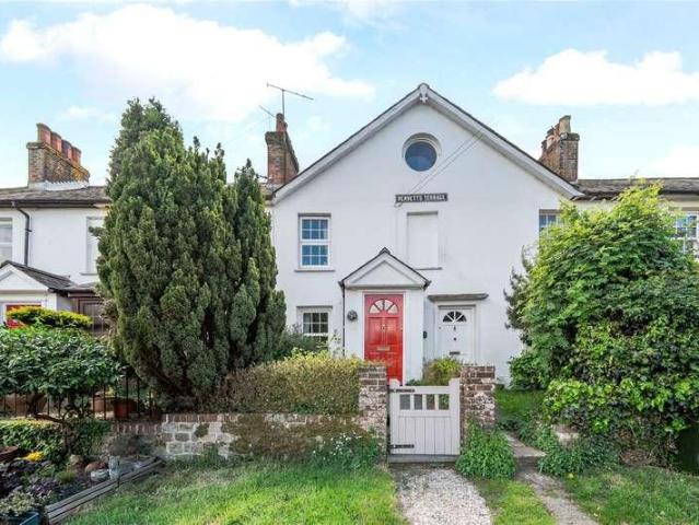 2 bed house for sale