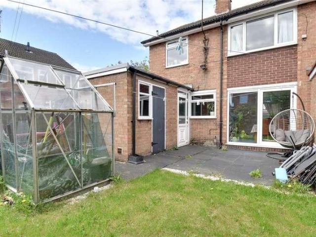 2 bed house for sale