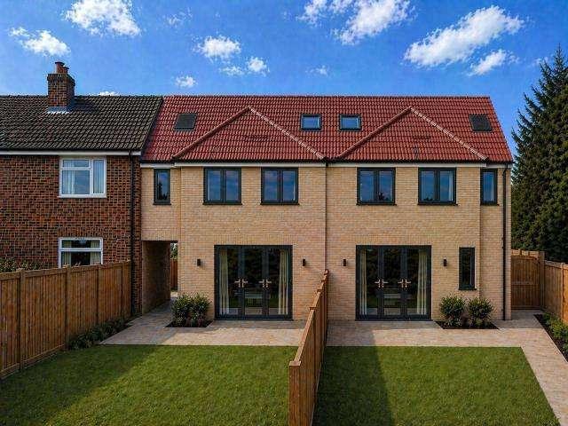 2 bed house for sale