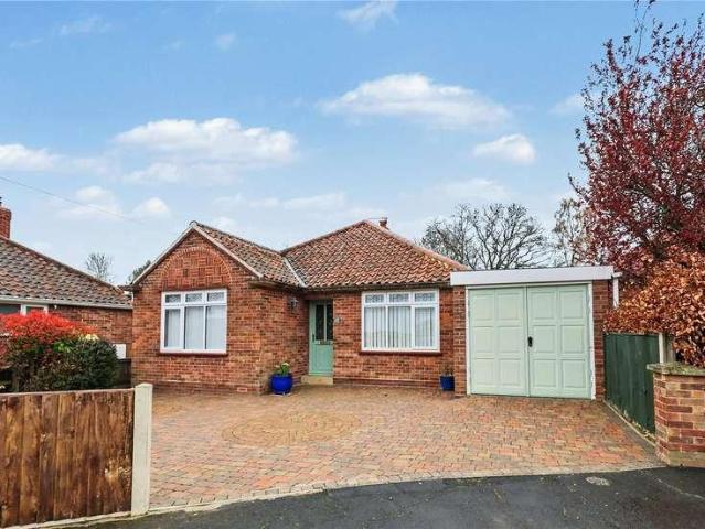 2 bed house for sale