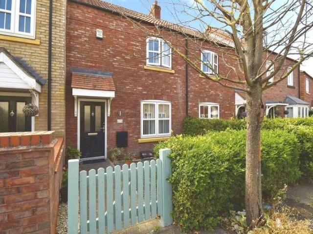 2 bed house for sale