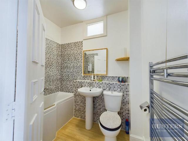 2 bed house for sale