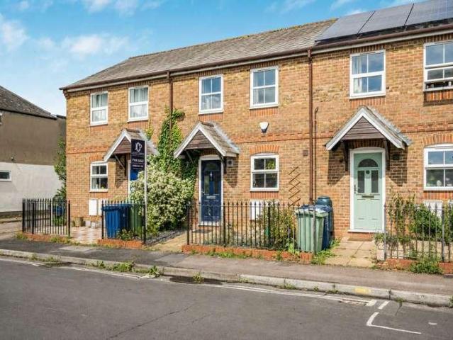2 bed house for sale