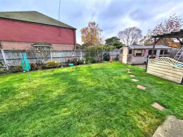 2 bed house for sale