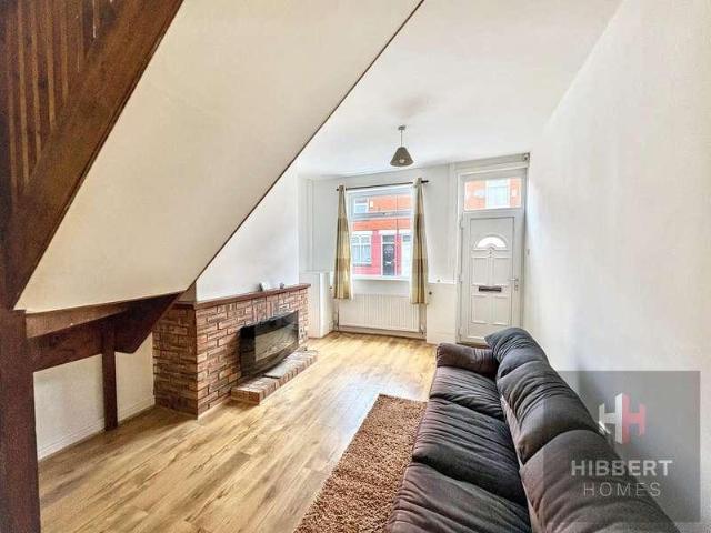 2 bed house for sale
