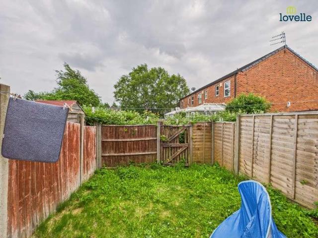 2 bed house for sale