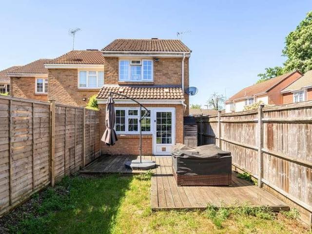2 bed house for sale