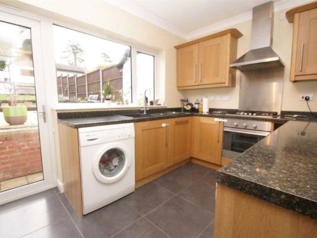 2 bed House for rent