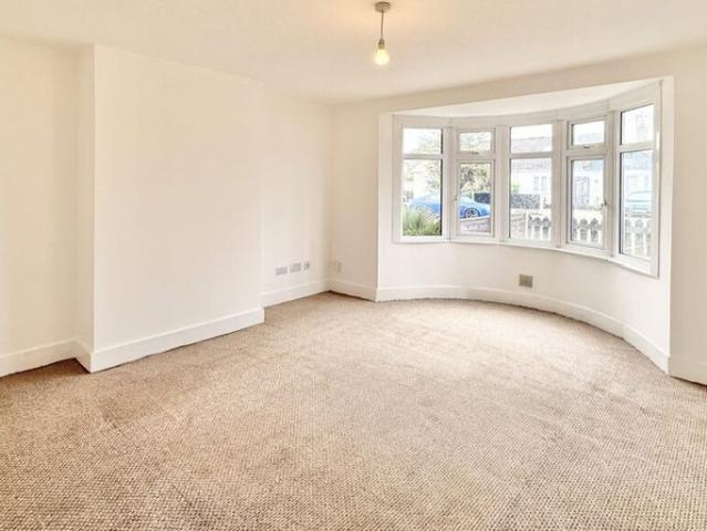 2 bed House Grandview Road, Thundersley, SS7