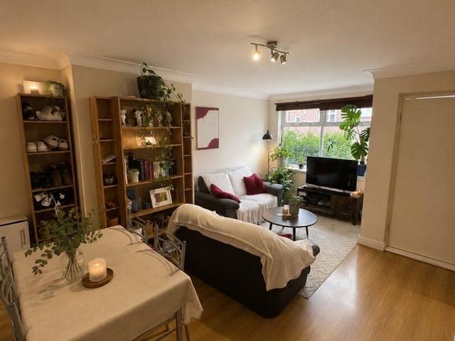 2 Bed House in Kirkstall Available July!