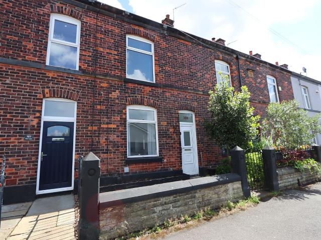 2 BED HouseTo Let