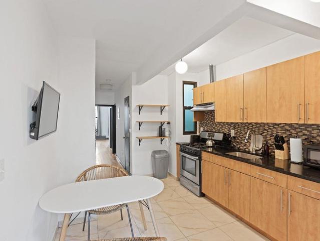 2 bed in East Harlem on a flexible lease