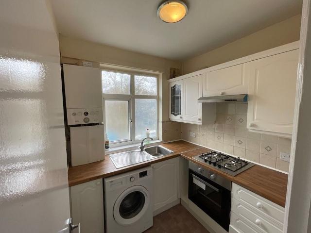2 Bed Maisonette, Eastfields Road, CR4