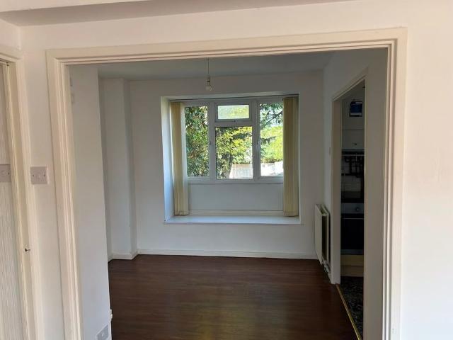 2 Bed Maisonette, Lyme Farm Road, SE12