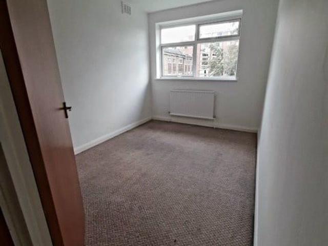 2 Bed Maisonette, Lyndwood Court, LE2