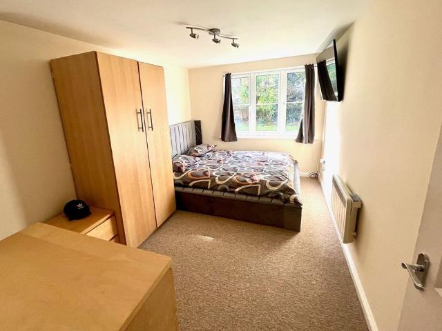 2 Bed Maisonette, Padora Court, HA3