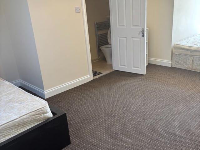2 Bed Maisonette, Stanley St, LU1