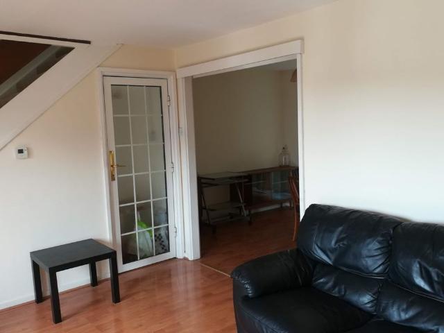2 Bed Maisonette, Turnpike Link, CR0