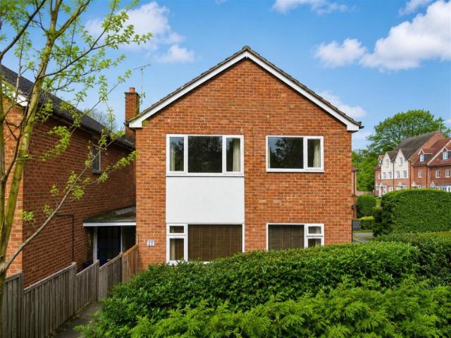 2 BED Maisonette To rent