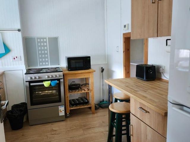 2 Bed Maisonette, Wyndford Road, G20
