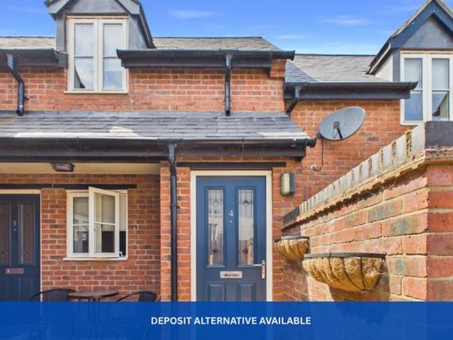 2 BED Mews house To rent