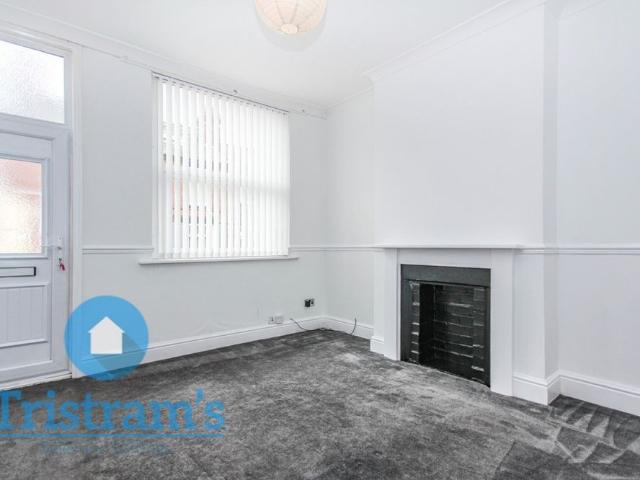2 bed Mid Terraced House for Rent