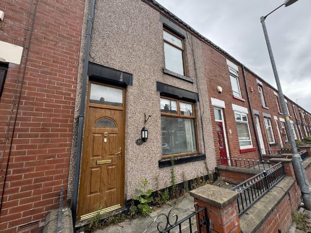 2 Bed Mid Terraced House for rent
